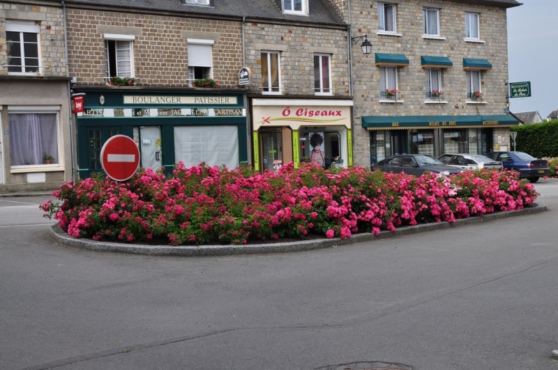 La Mairie et ses abords | Site de la commune de Barenton